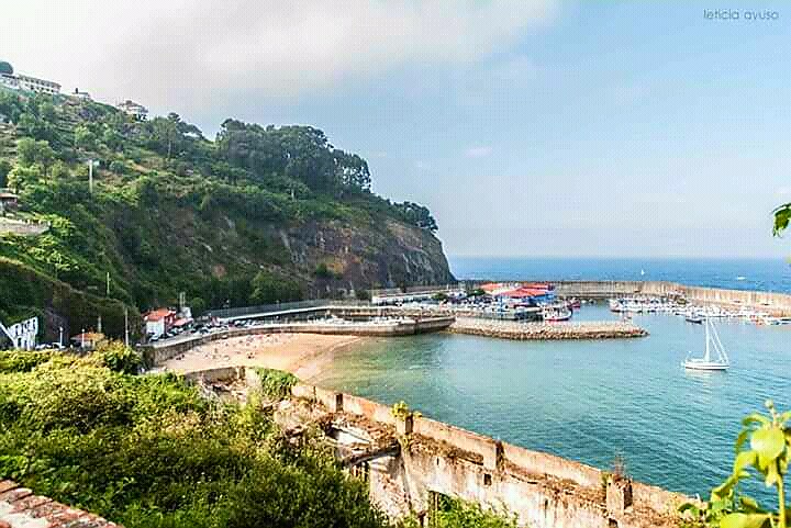 Playa El Astillero/Playa de Lastres en Colunga